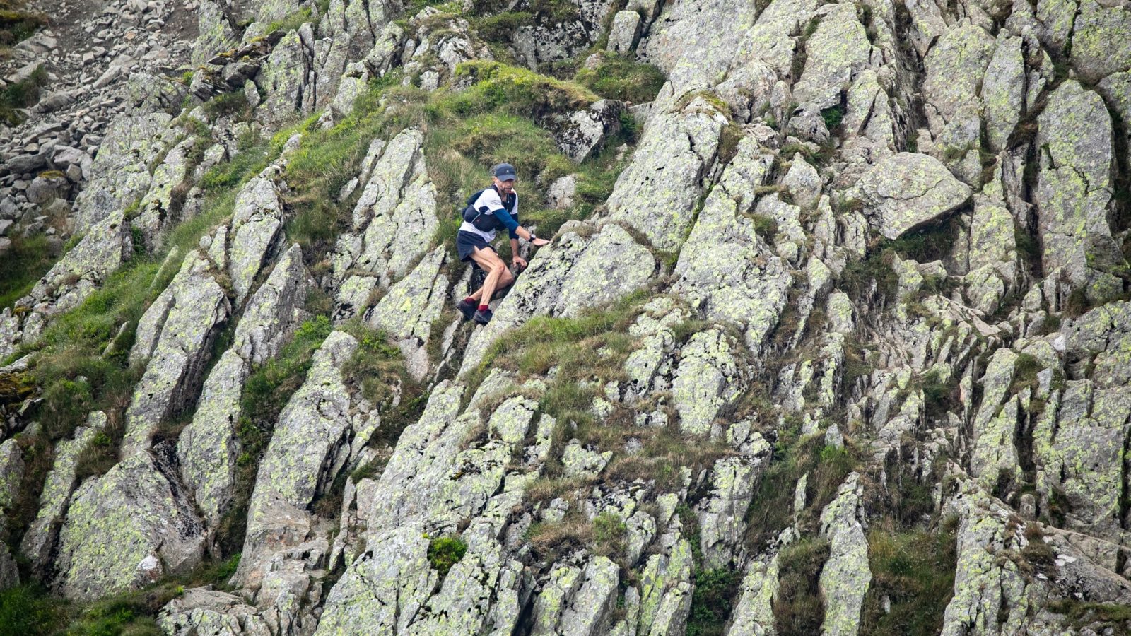 Male and Female Vets Prizes for the Lakes Sky Ultra and Pinnacle Ridge ...